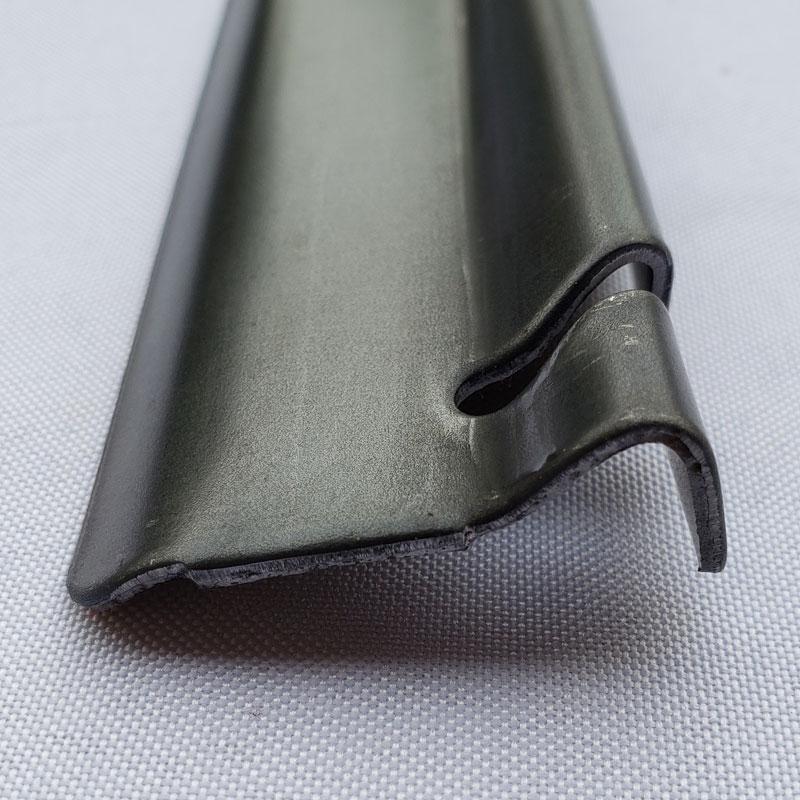 Metal crossarm, L-Style, 16" x 14 gauge - A&J Vineyard Supply Inc.