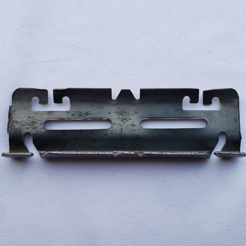 Metal crossarm, L-Style, 6" x 14 gauge - A&J Vineyard Supply Inc.